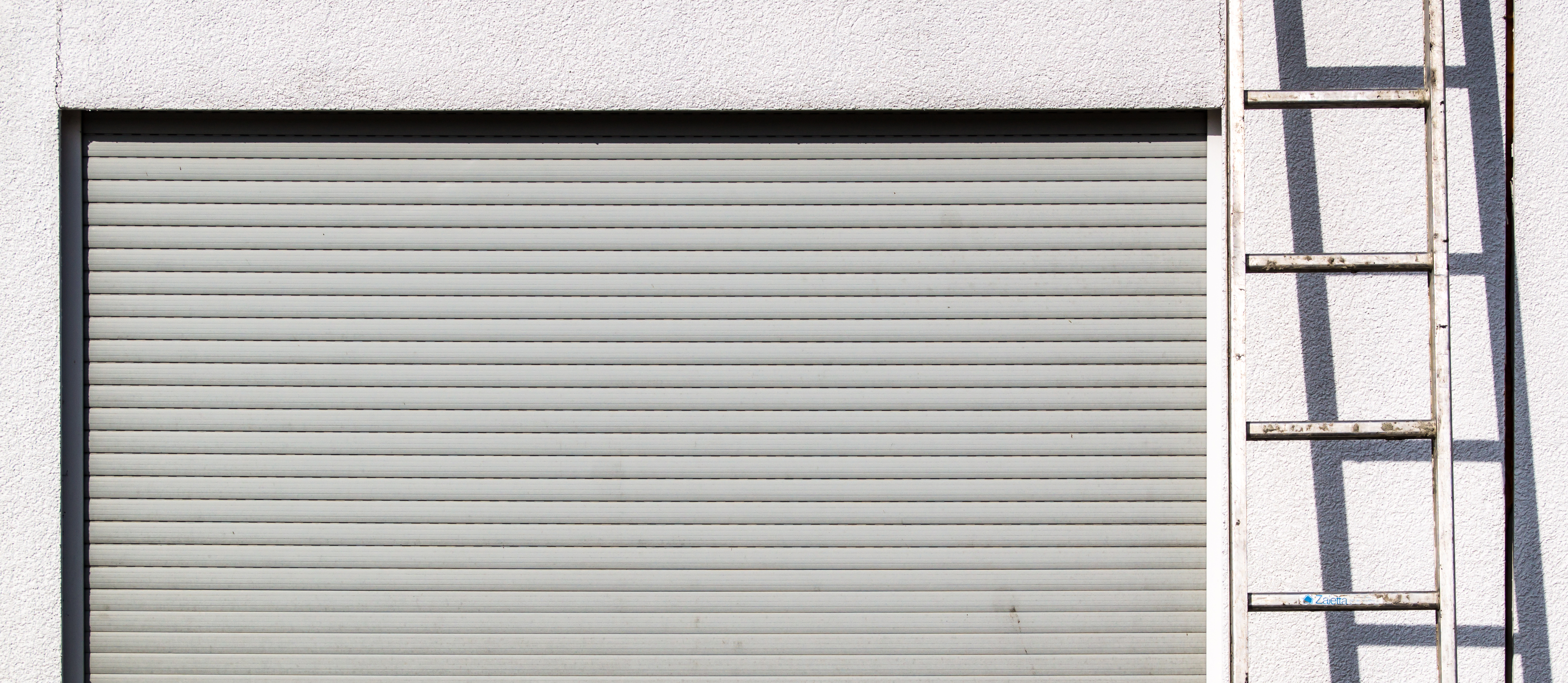 Important Signs Your Roller Shutters Need Repair