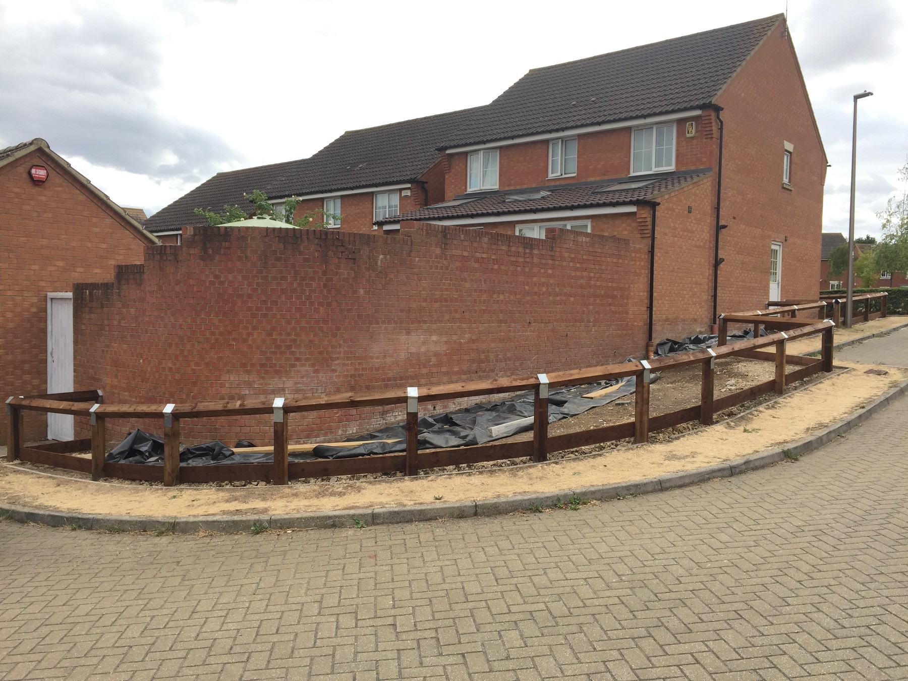 How Is Fencing Measured? How Many Fence Panels You Will Need