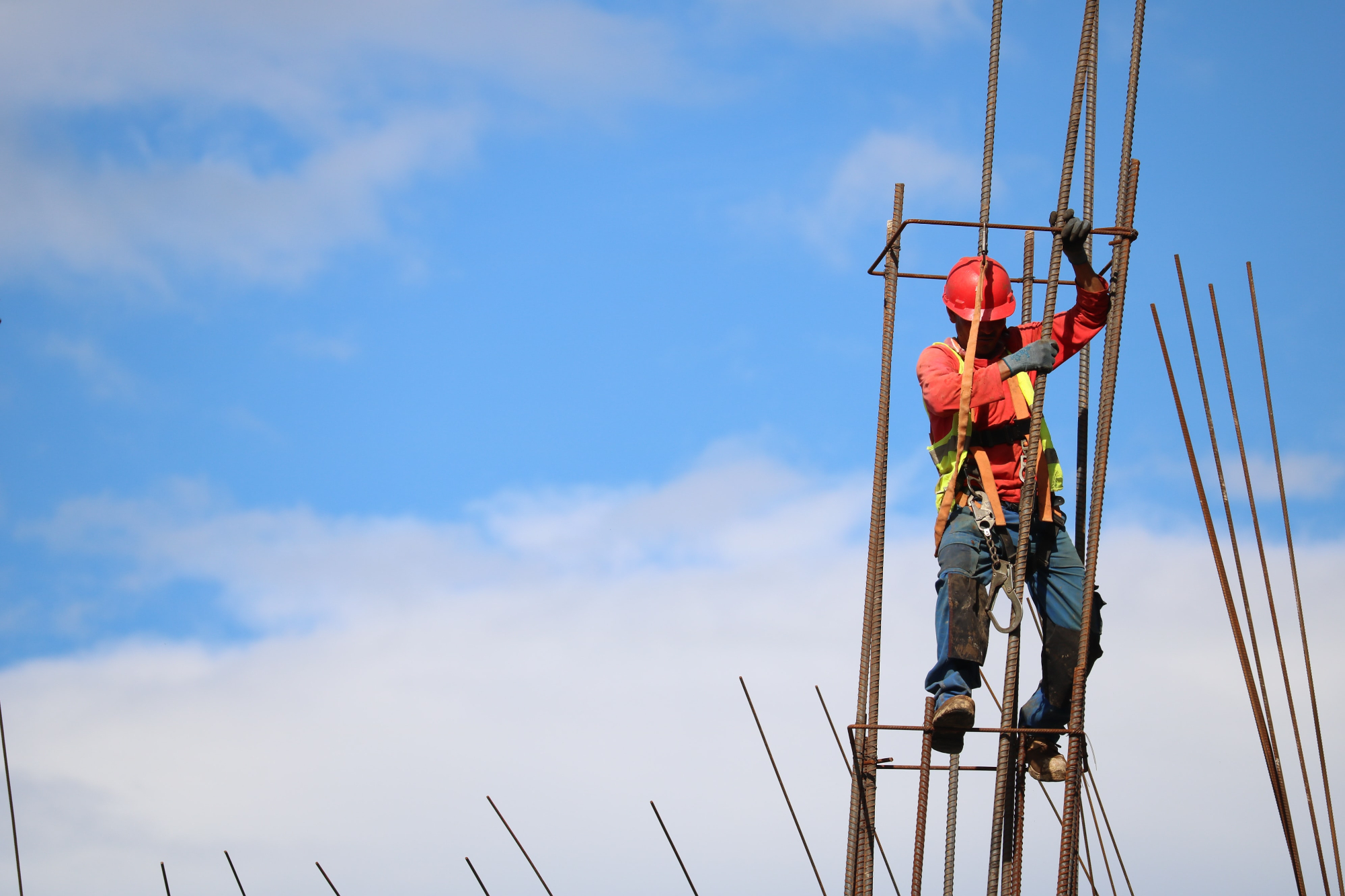 What Are Fall Arrest Bags? Safety Bags For Height
