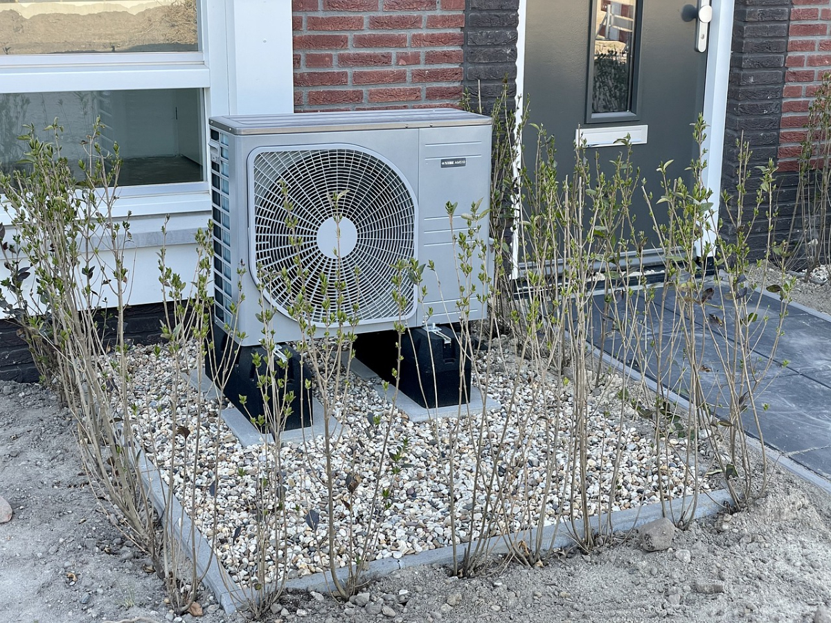 How Does An Air Source Heat Pump Work how-does-an-air-source-heat-pump-work